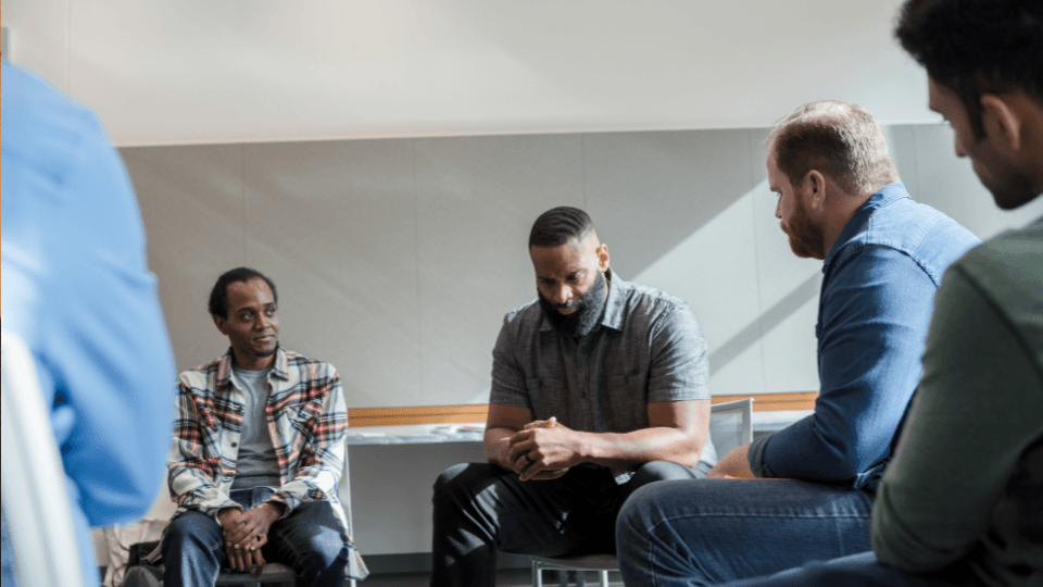 Mengenal Karakteristik Sigma Male, Pria Mandiri yang Introvert!