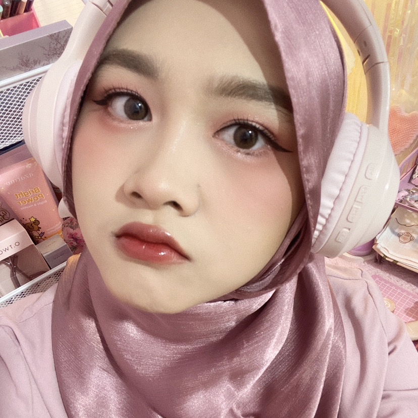 Azarine Cosmetics Oh! So Fine Liner - Beauty Review