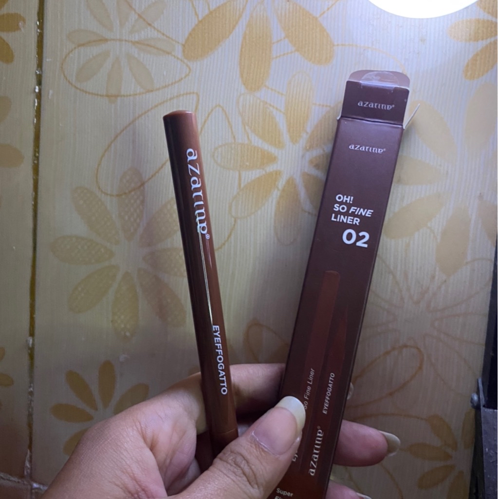 Azarine Cosmetics Oh! So Fine Liner - Beauty Review