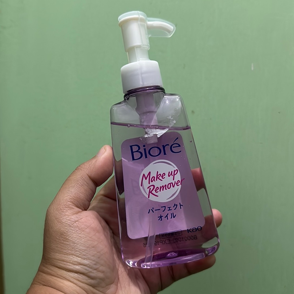 Biore Cleansing Oil - Beauty Review