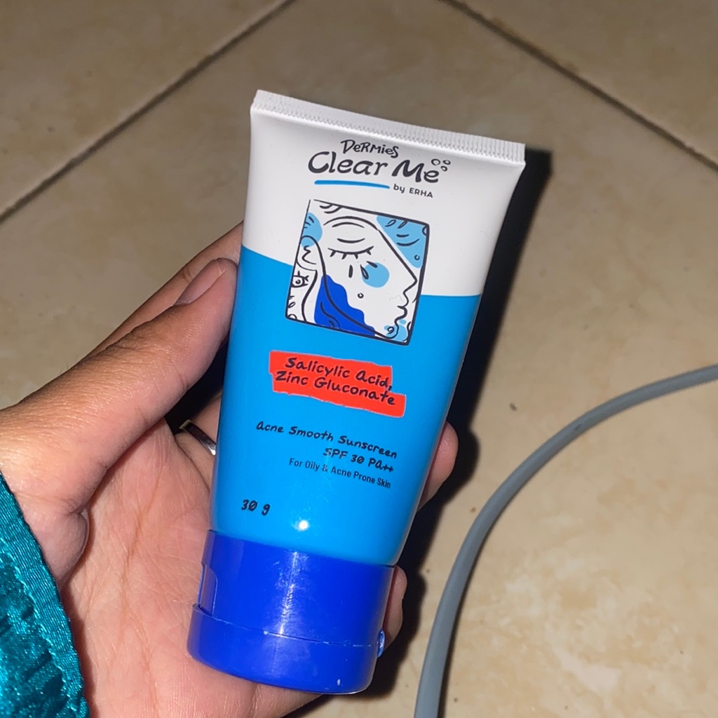 Dermies Clear Me Acne Smooth Sunscreen - Beauty Review