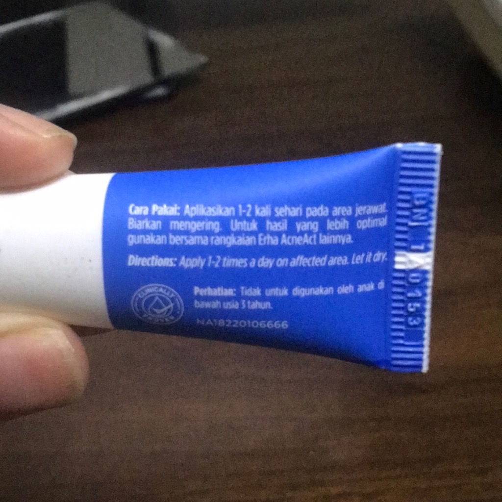 ERHA Acneact Acne Spot Gel - Beauty Review