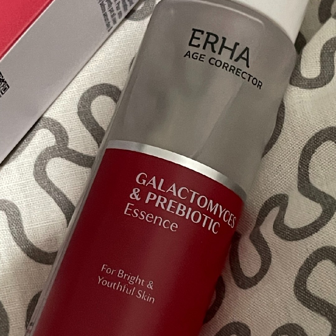 ERHA Age Corrector Galactomyces and Prebiotic Essence - Beauty Review