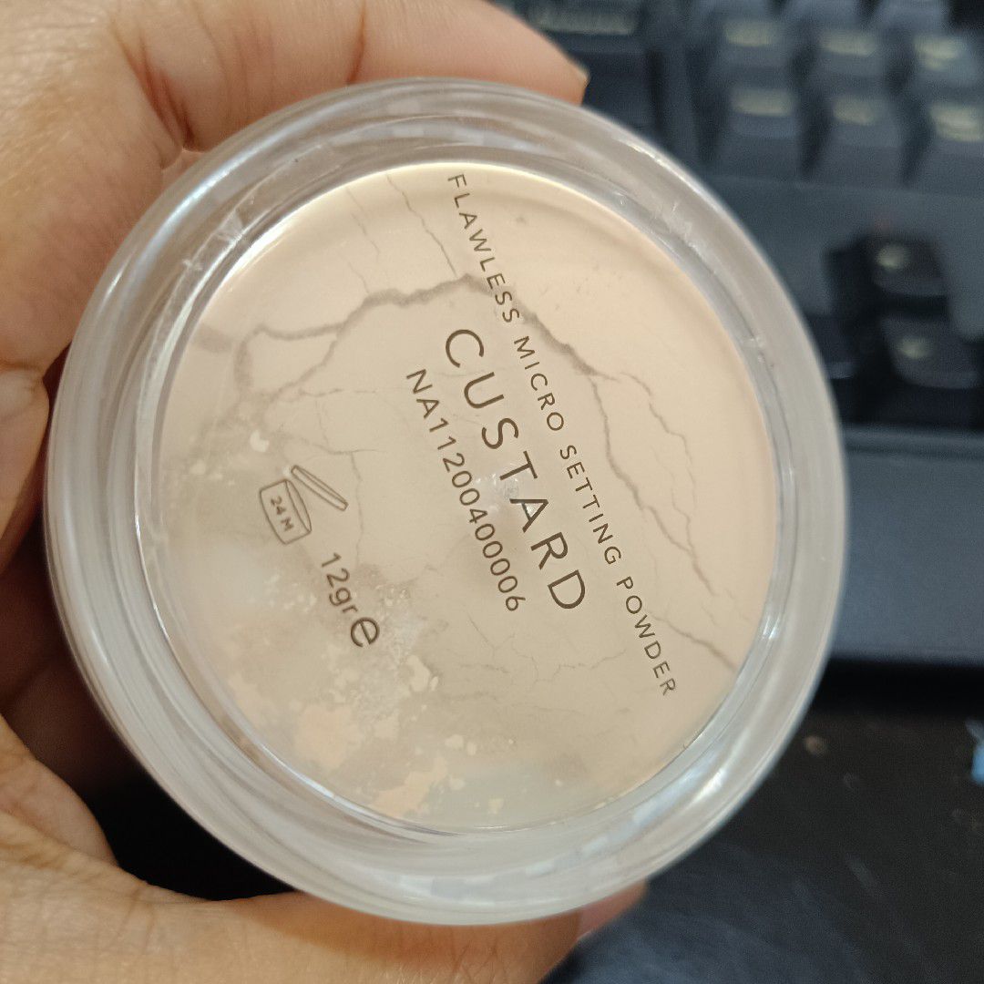 ESQA Flawless Micro Setting Powder - Beauty Review