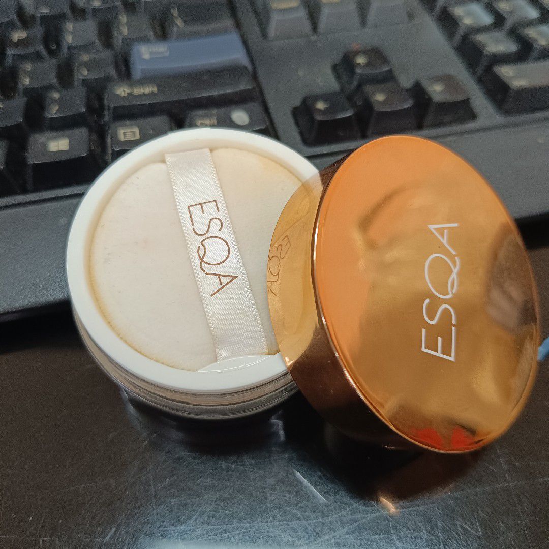 ESQA Flawless Micro Setting Powder - Beauty Review