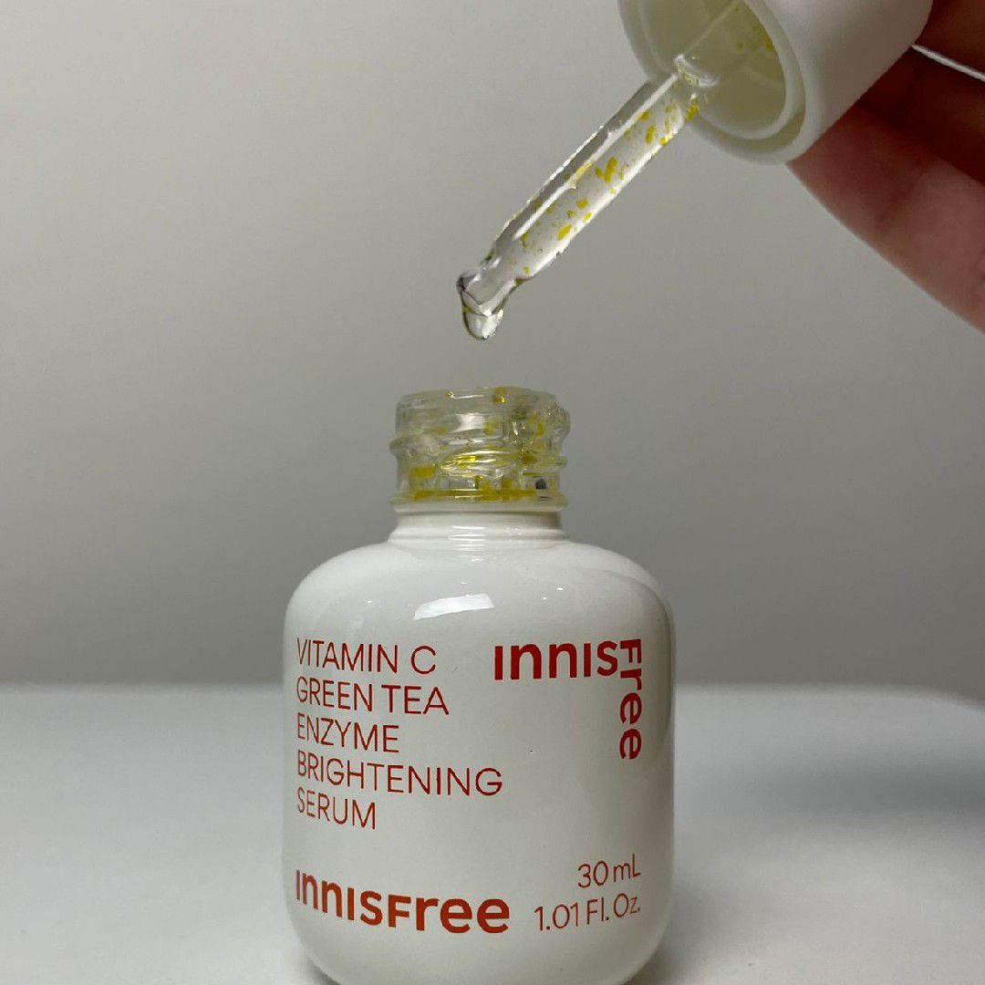 Innisfree Vitamin C Green Tea Enzyme Brightening Serum - Beauty Review