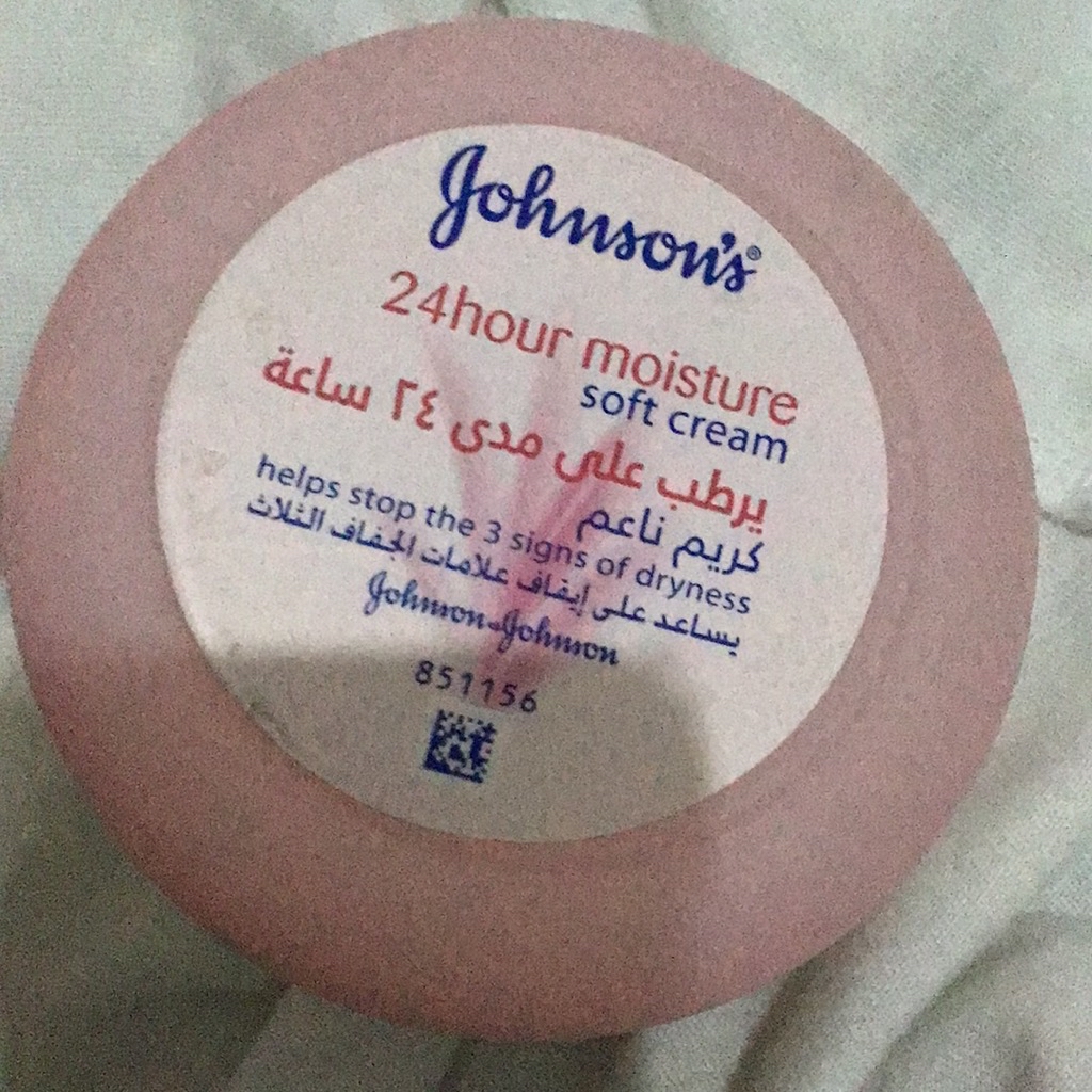 Johnson's 24 Hour Moisture Soft Cream - Beauty Review