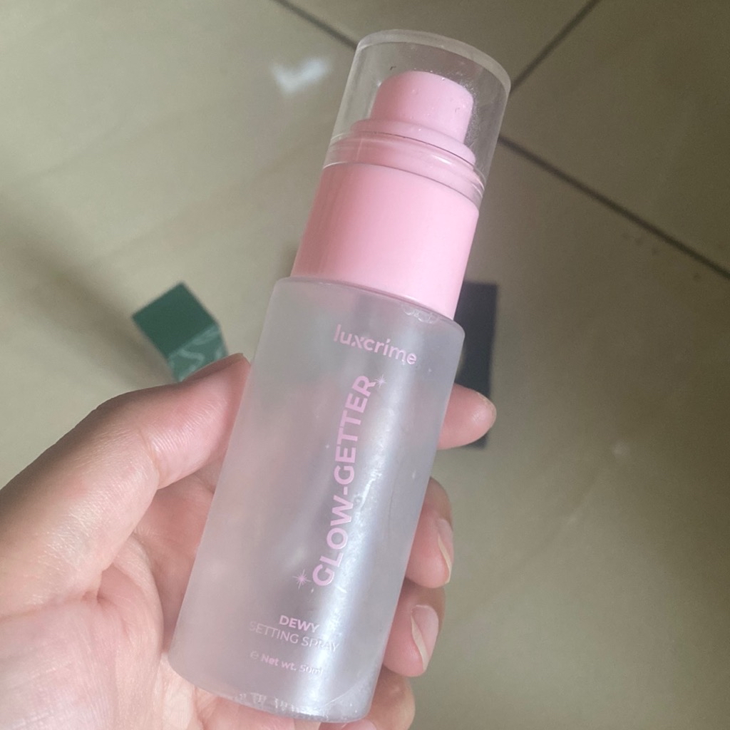 Luxcrime Glow-Getter Dewy Setting Spray - Beauty Review