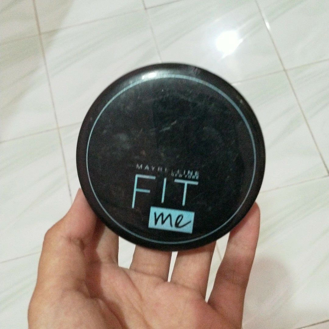 Maybelline Fit Me! 12H Oil Control Powder - Beauty Review
