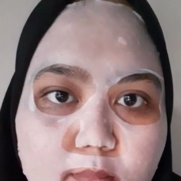 NPURE Licorice Ultra Light Complete Face Essence Sheet Mask - Beauty Review