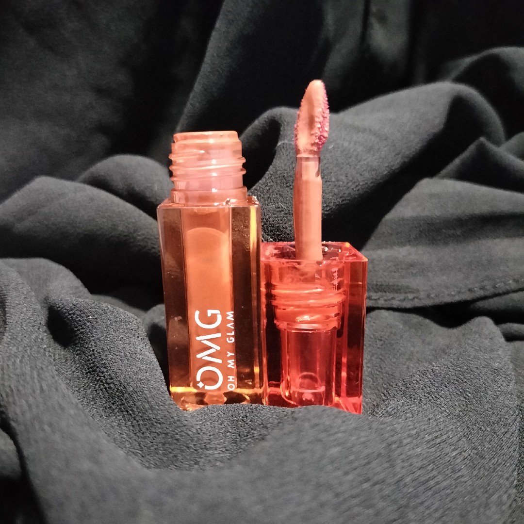 OMG Glassy Lip Tint - Beauty Review