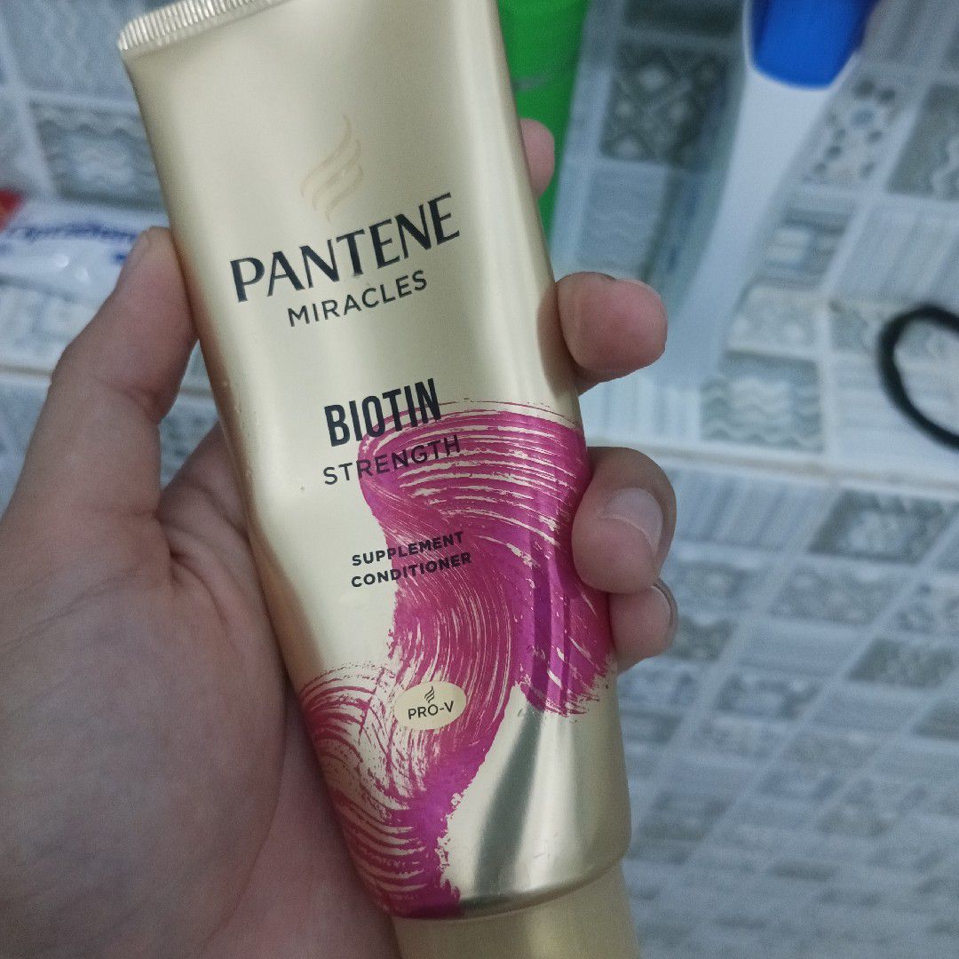 Pantene Miracles Conditioner - Beauty Review