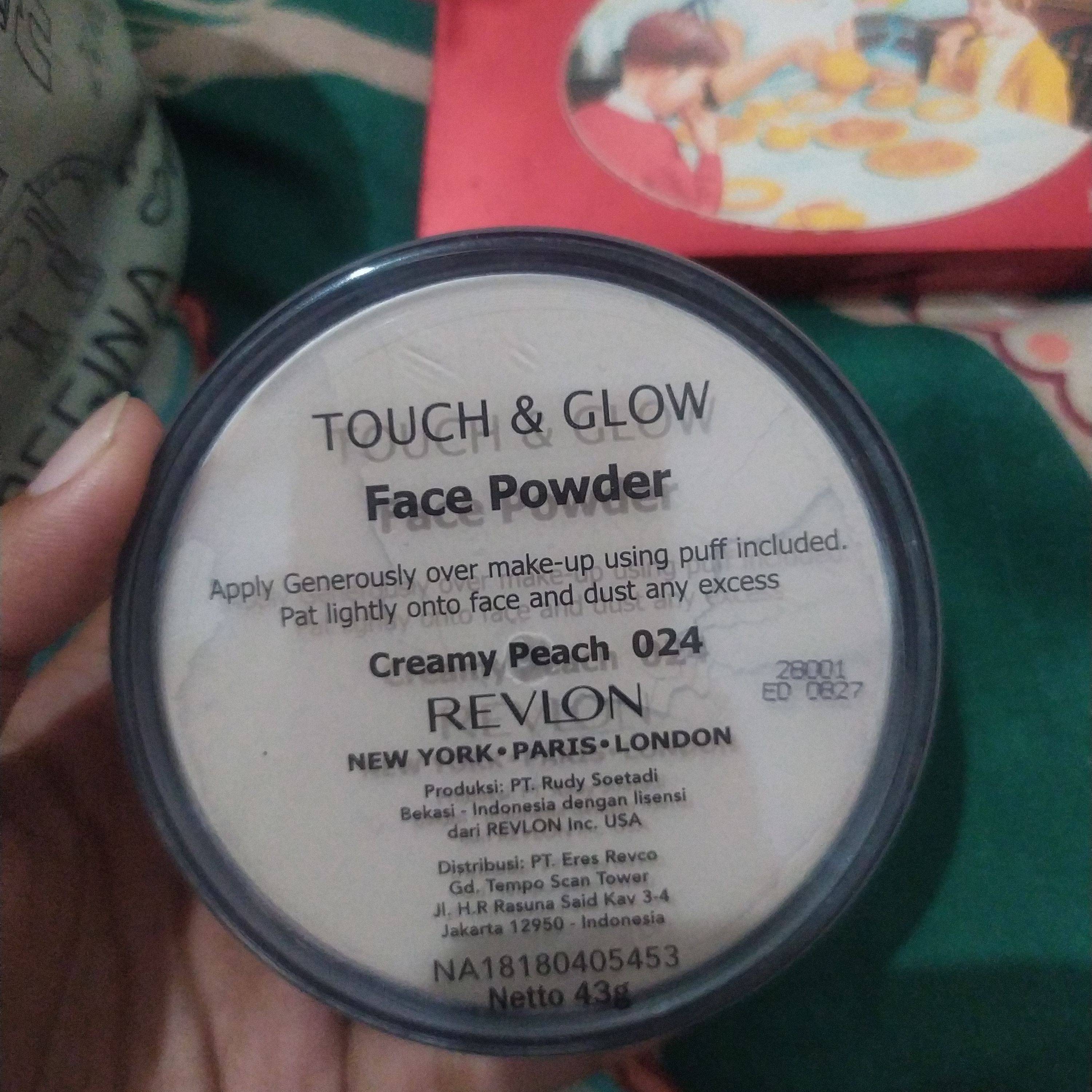 Revlon Touch and Glow Face Powder - Beauty Review