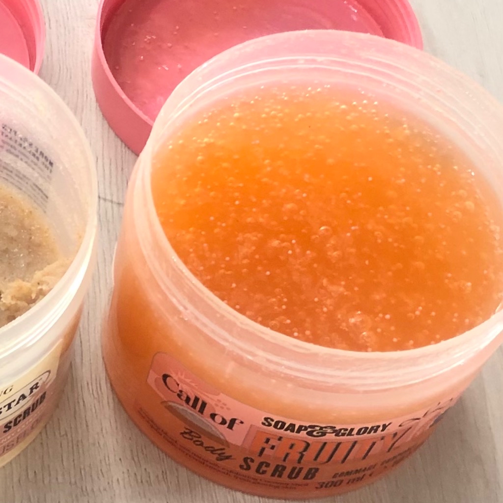 Soap & Glory Body Scrub - Beauty Review