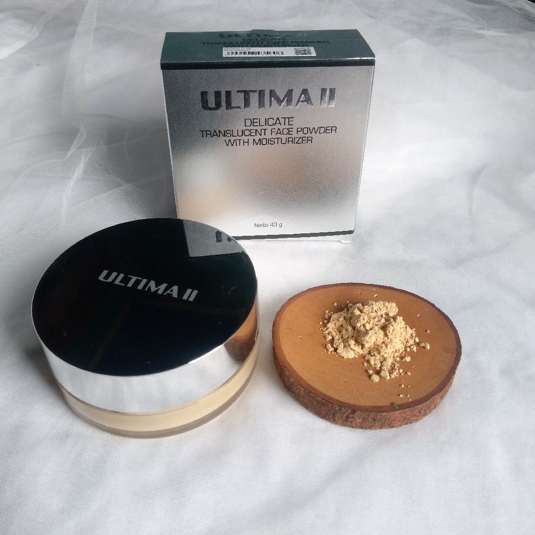 ULTIMA II Delicate Translucent Powder with Moisturizer - Beauty Review