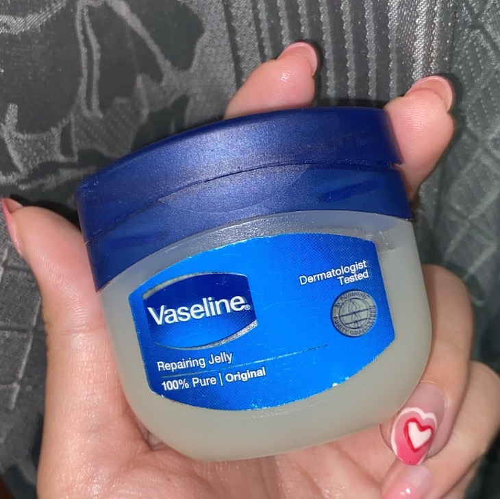 Vaseline Lip Therapy Mini - Beauty Review