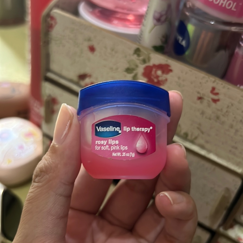 Vaseline Lip Therapy Mini - Beauty Review