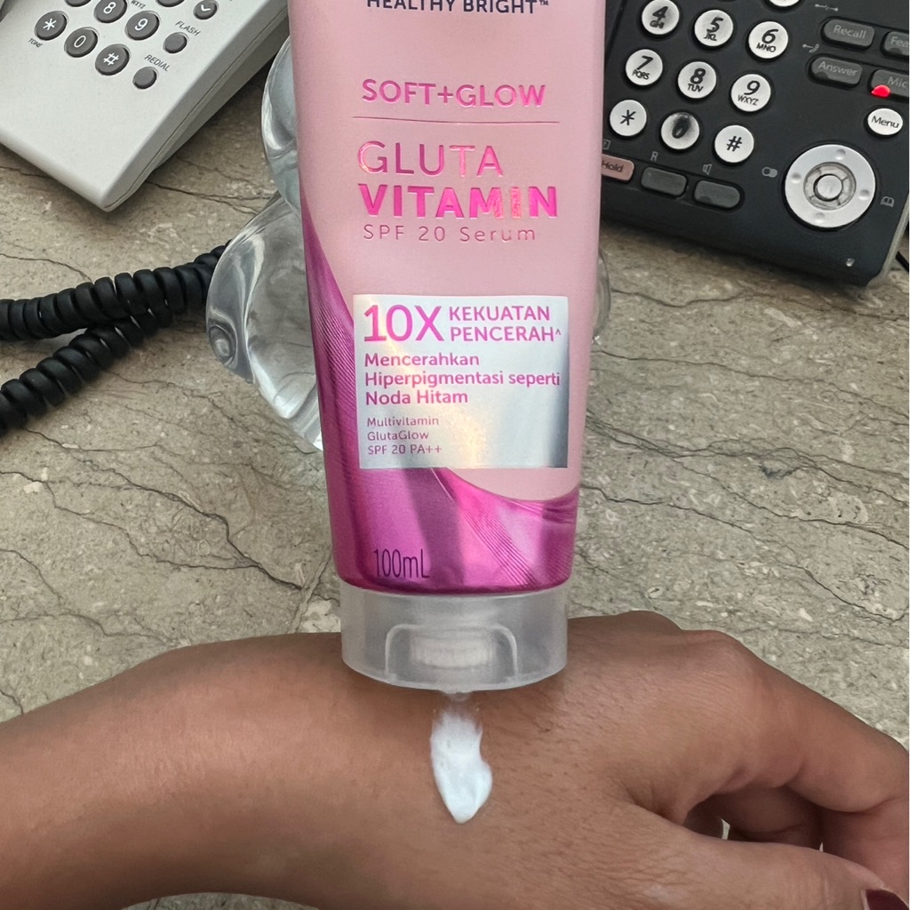 Vaseline Soft Glow Gluta Vitamin SPF 20 Body Serum - Beauty Review