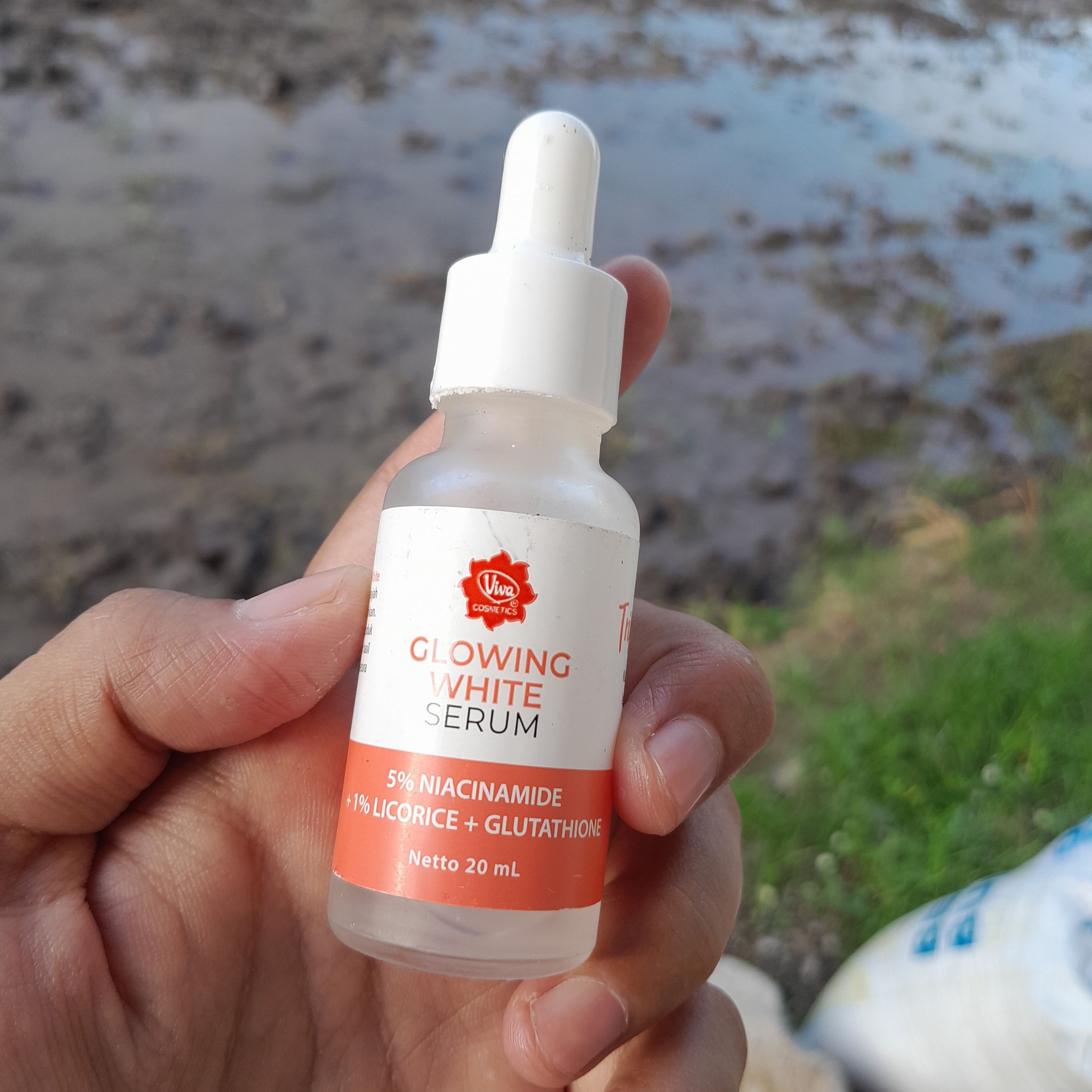 Viva Cosmetics Glowing White Serum - Beauty Review