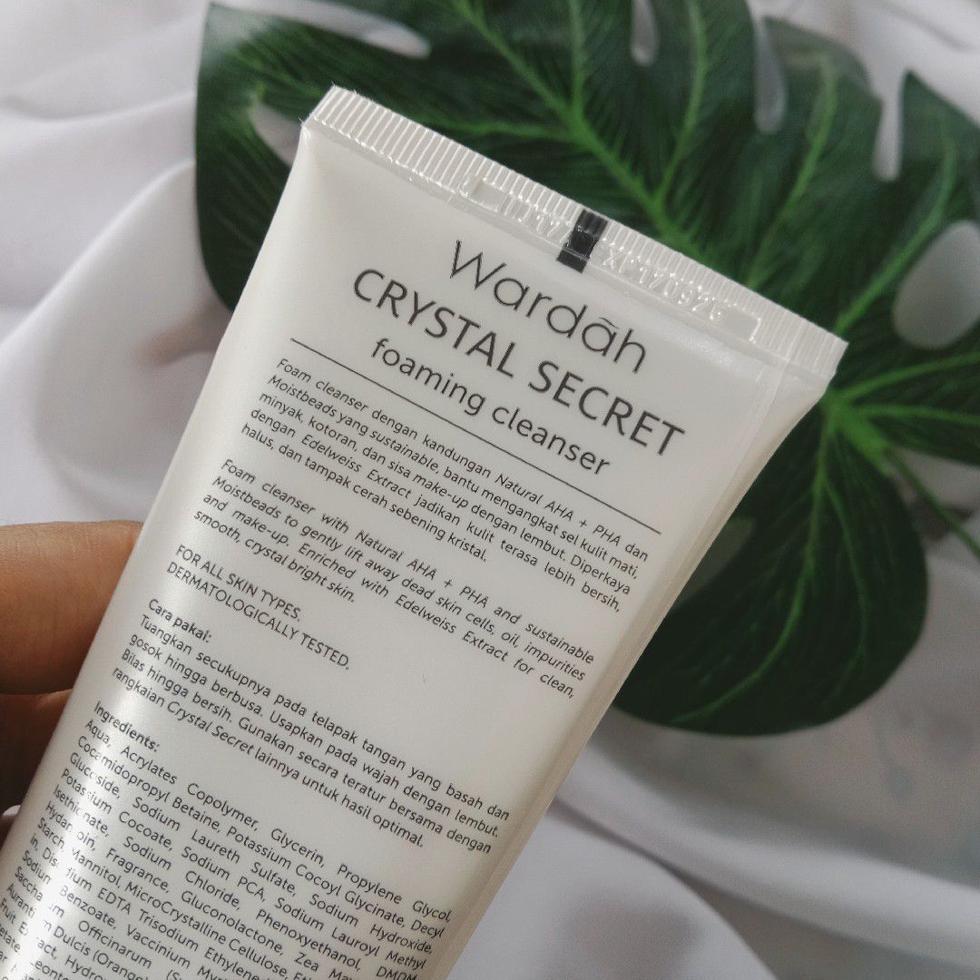 Wardah Crystal Secret Foaming Cleanser with Natural AHA + PHA - Beauty ...