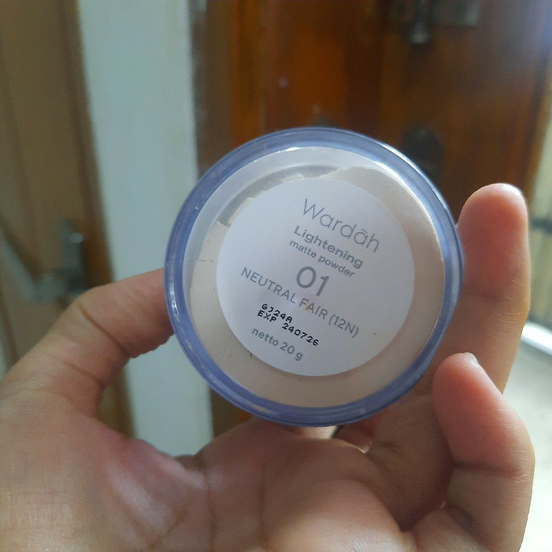 Wardah Lightening Matte Powder - Beauty Review