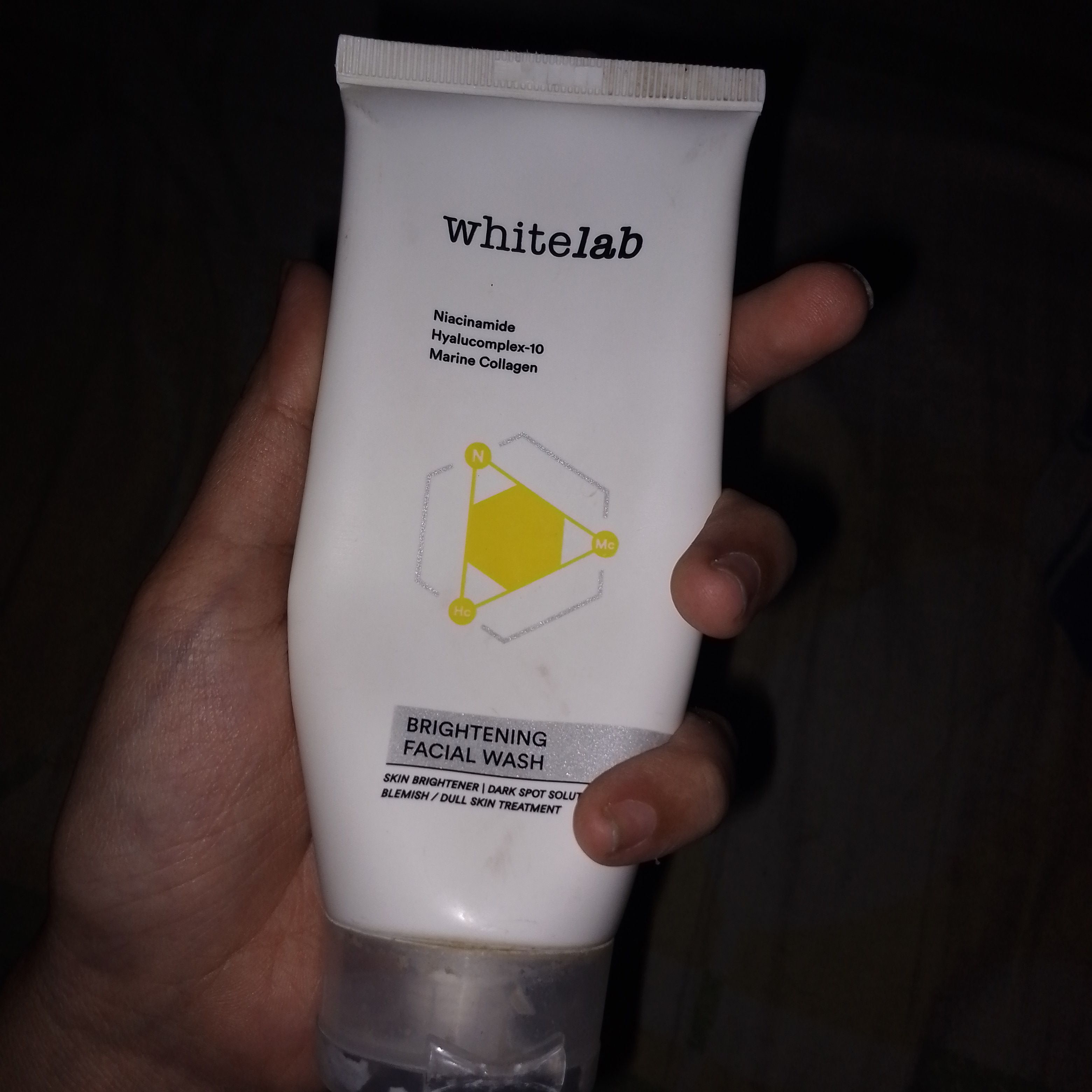 Whitelab Brightening Facial Wash - Beauty Review