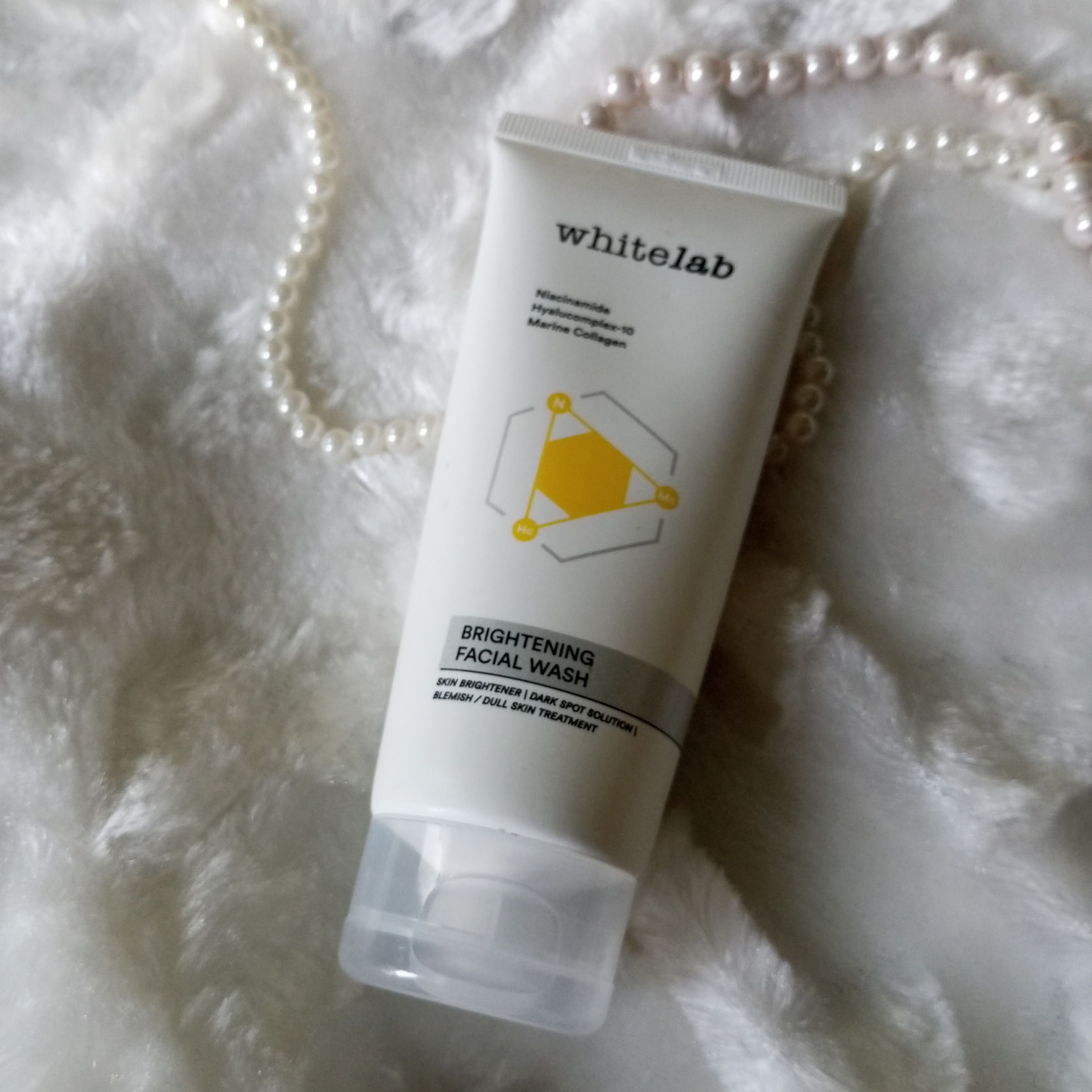 Whitelab Brightening Facial Wash - Beauty Review