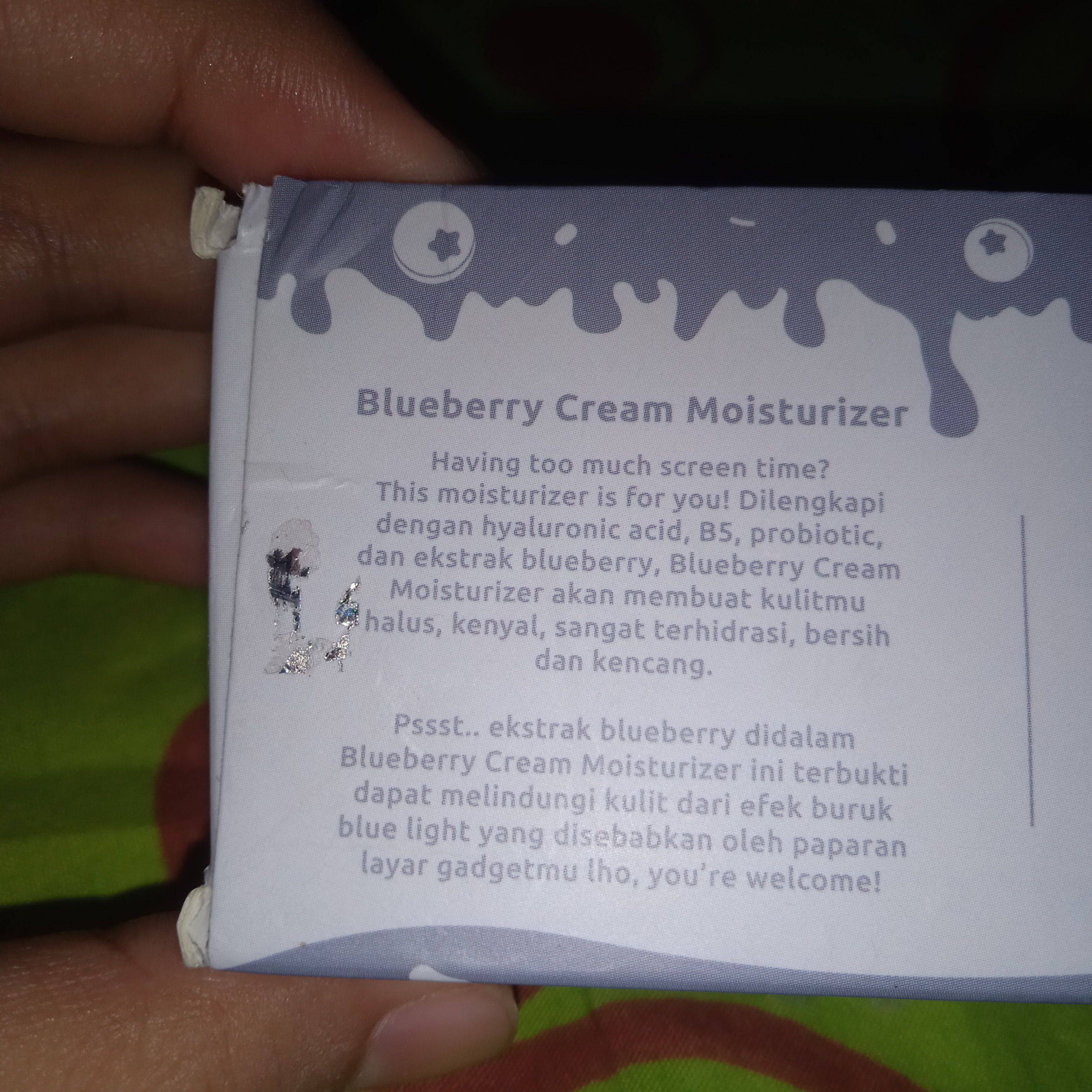 beneath! by BHUMI Blueberry Cream Moisturizer - Beauty Review