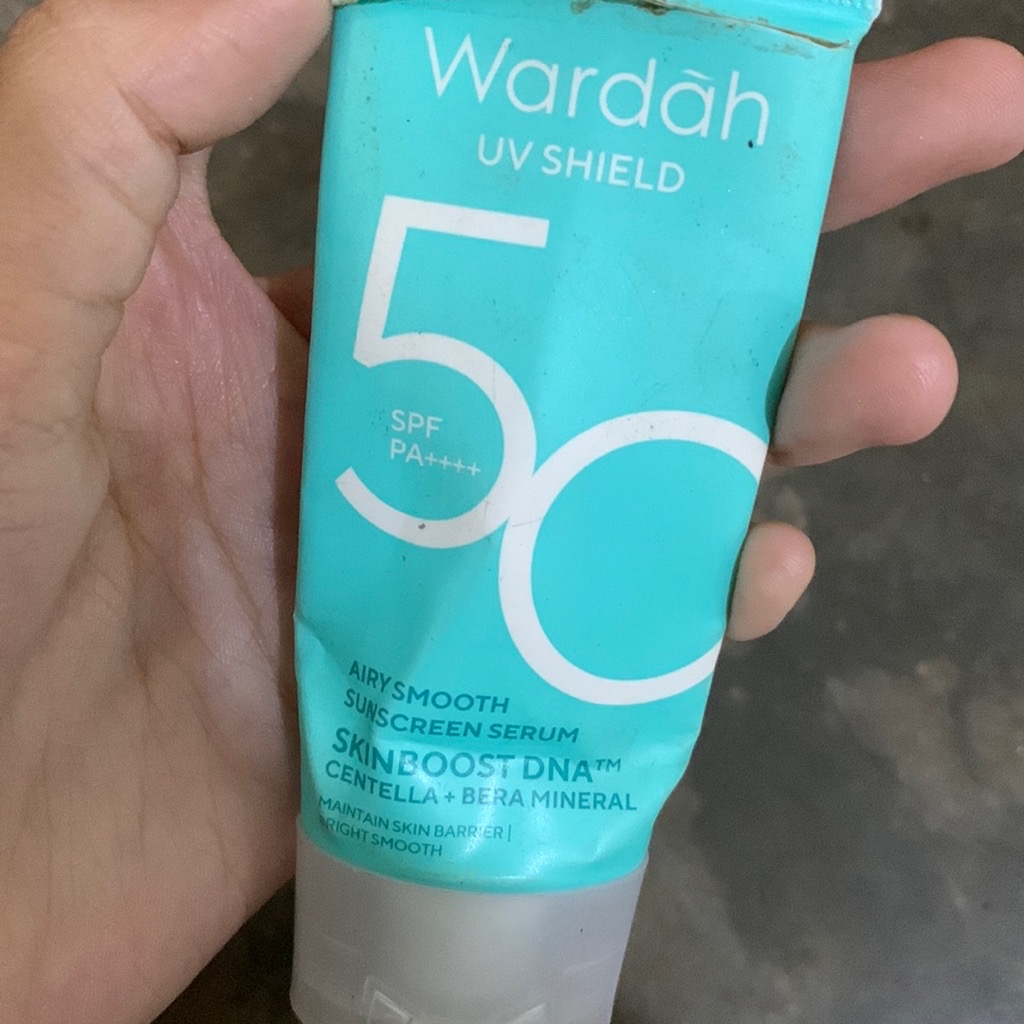 Wardah UV Shield Airy Smooth Sunscreen Serum SPF 50 PA++++ - Beauty Review