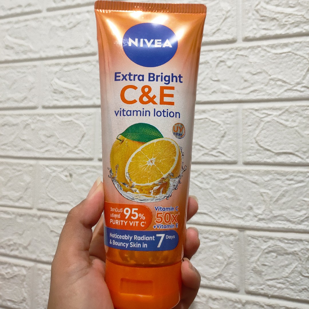 NIVEA Extra Bright C&E Vitamin Lotion - Beauty Review