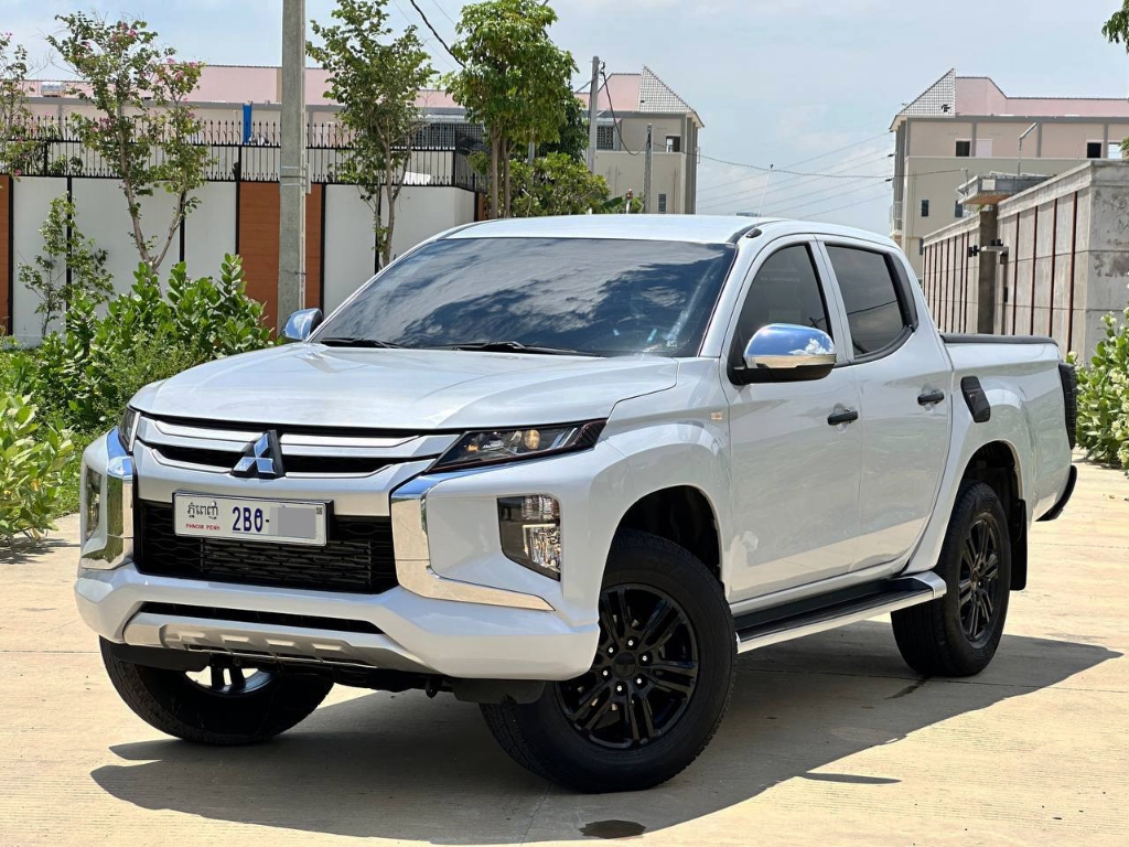 Buy Used 2020 Mitsubishi Triton Full Option