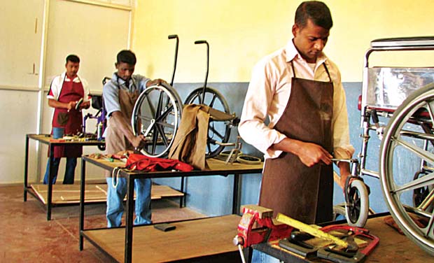 Life convicts do their bit for disabled