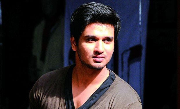 Nikhil gets a pat from Rajamouli