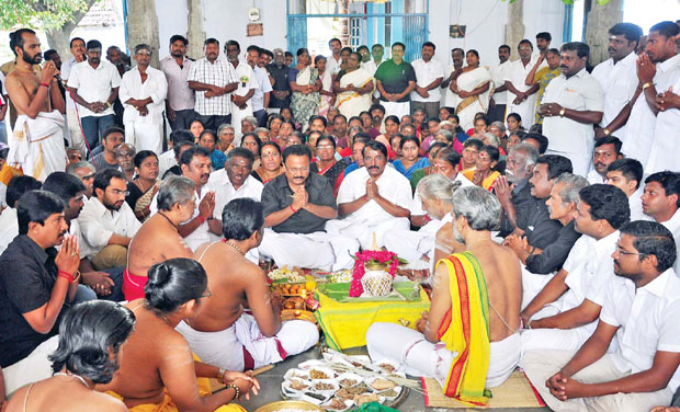 Mayors seek divine intervention