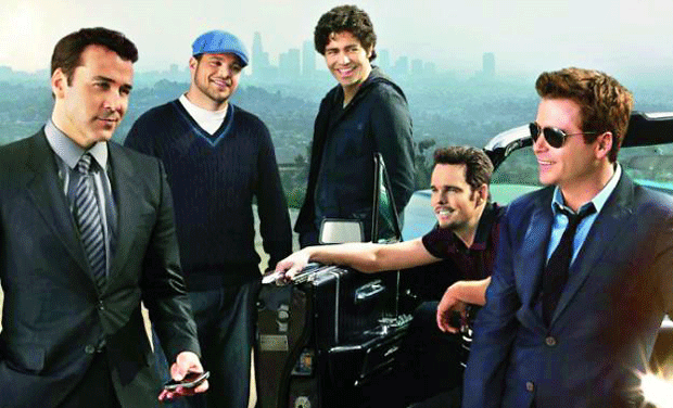 Movie review 'Entourage': Watching television in public