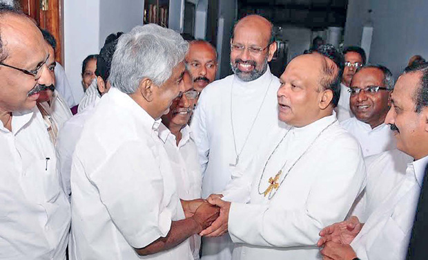 CM Oommen Chandy promises to set right anomalies in Ghat report