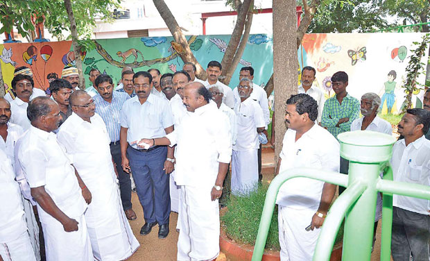 Madurai mayor inspects Amma children’s park