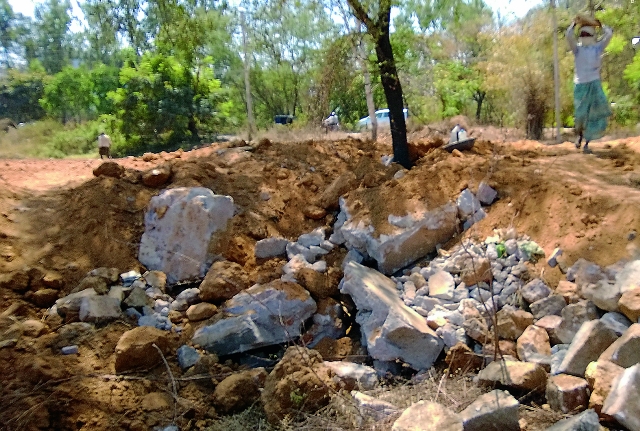 Wall on footpath for Beautification