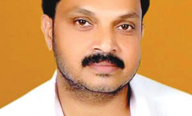 Haneefa murderers will be brought to justice: CM Oommen Chandy, HM ...