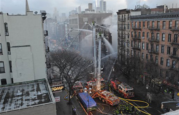New York fire, building collapse injure 19; gas blast blamed