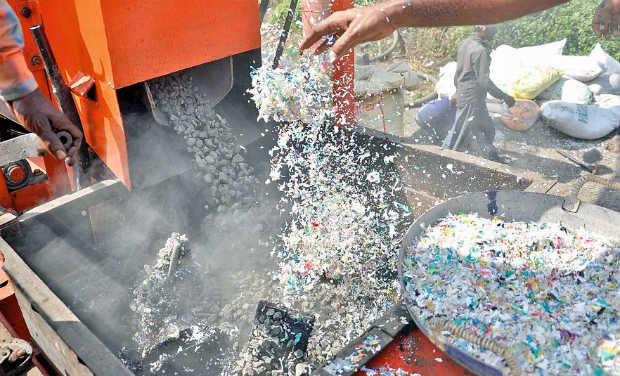 Plastic to be used for making roads