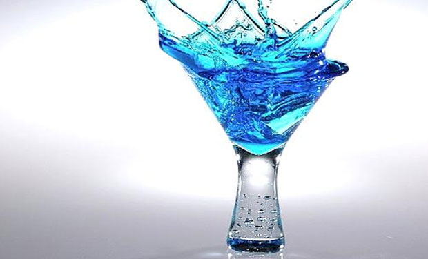 Take a sip from world's first levitating cocktail!