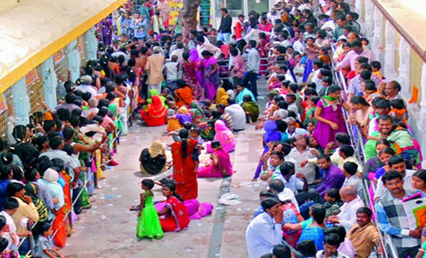 Kids go hungry at Basar temple