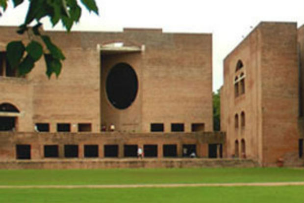 IIM-A hikes course fee, set to introduce changes in curriculum