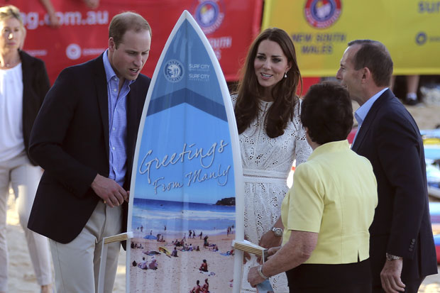 Prince William, Kate hit the beach on Sydney visit