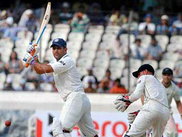 MS Dhoni announces retirement from Test cricket
