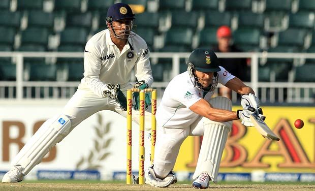 MS Dhoni announces retirement from Test cricket