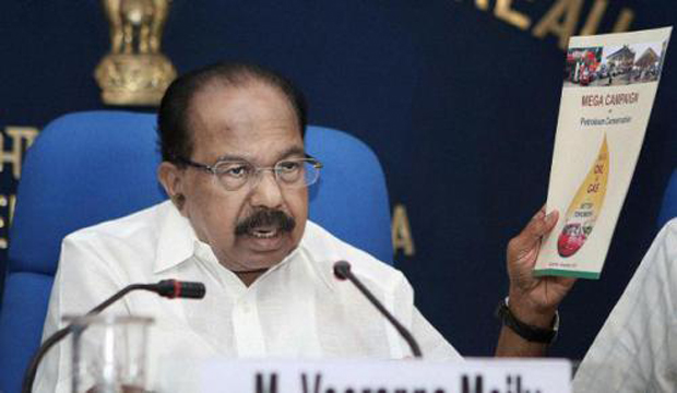 Moily approves GM trials, industry welcomes move