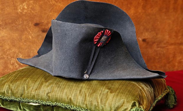 Napoleon's two-pointed hat goes under hammer
