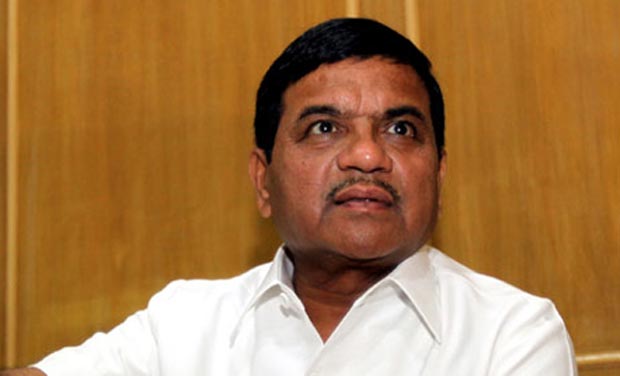 Former Maharashtra Home Minister R R Patil dies at 57